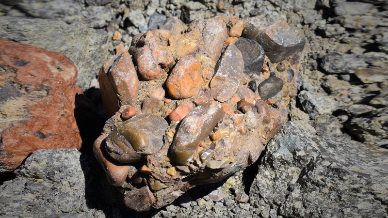 Discovering Conglomerates at the Crater | Arkansas State Parks