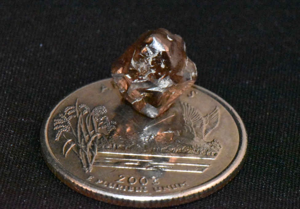 Visitor from France finds 7.46-carat diamond at Crater of Diamonds ...
